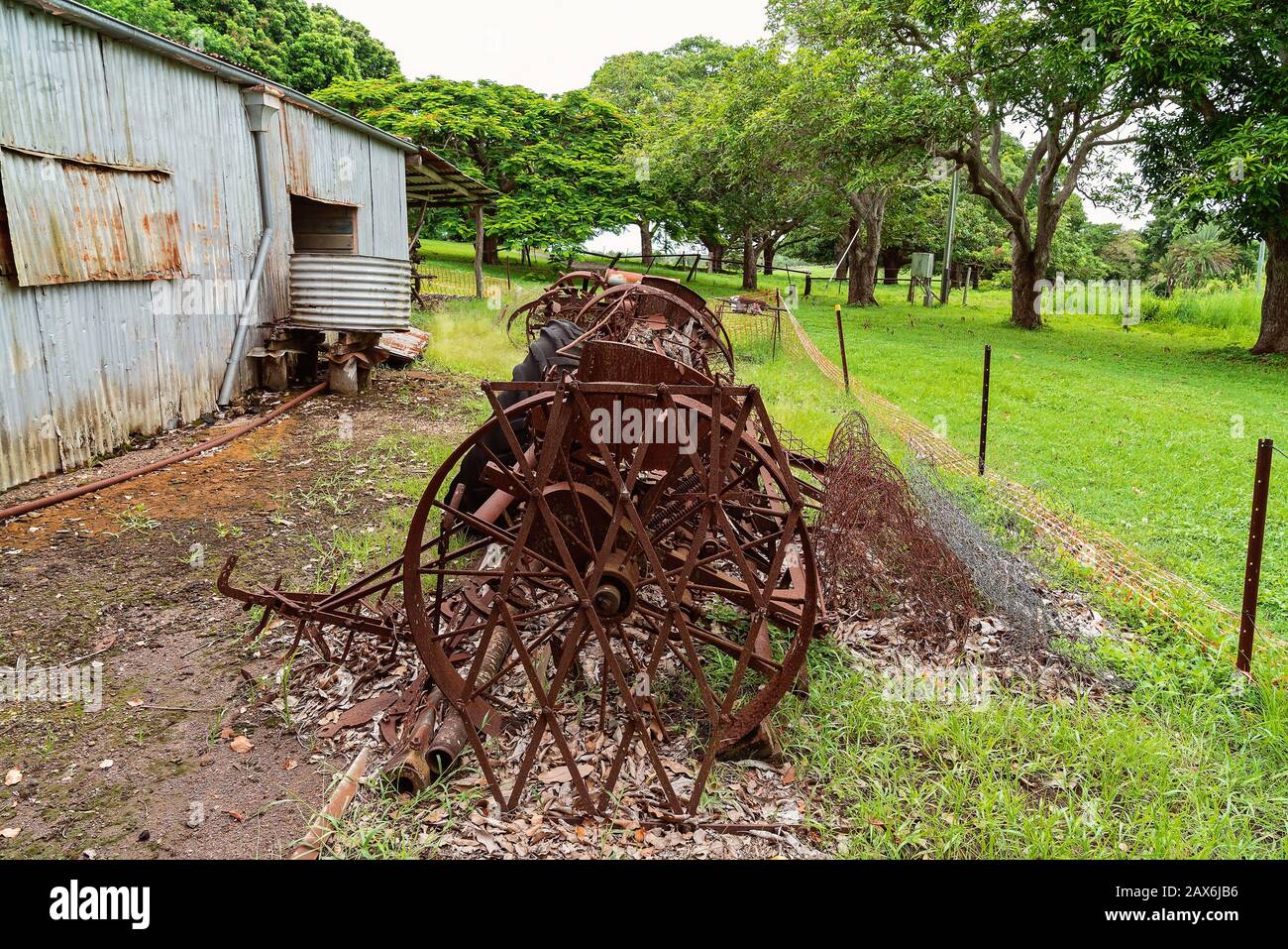 Australia backyard shed hi-res stock photography and images - Alamy