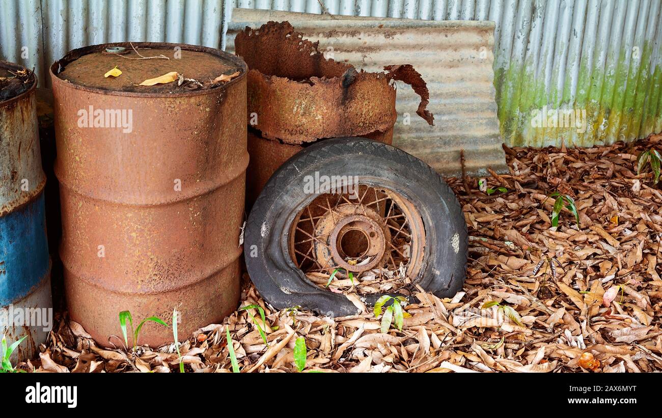 Gallon drums hi-res stock photography and images - Alamy