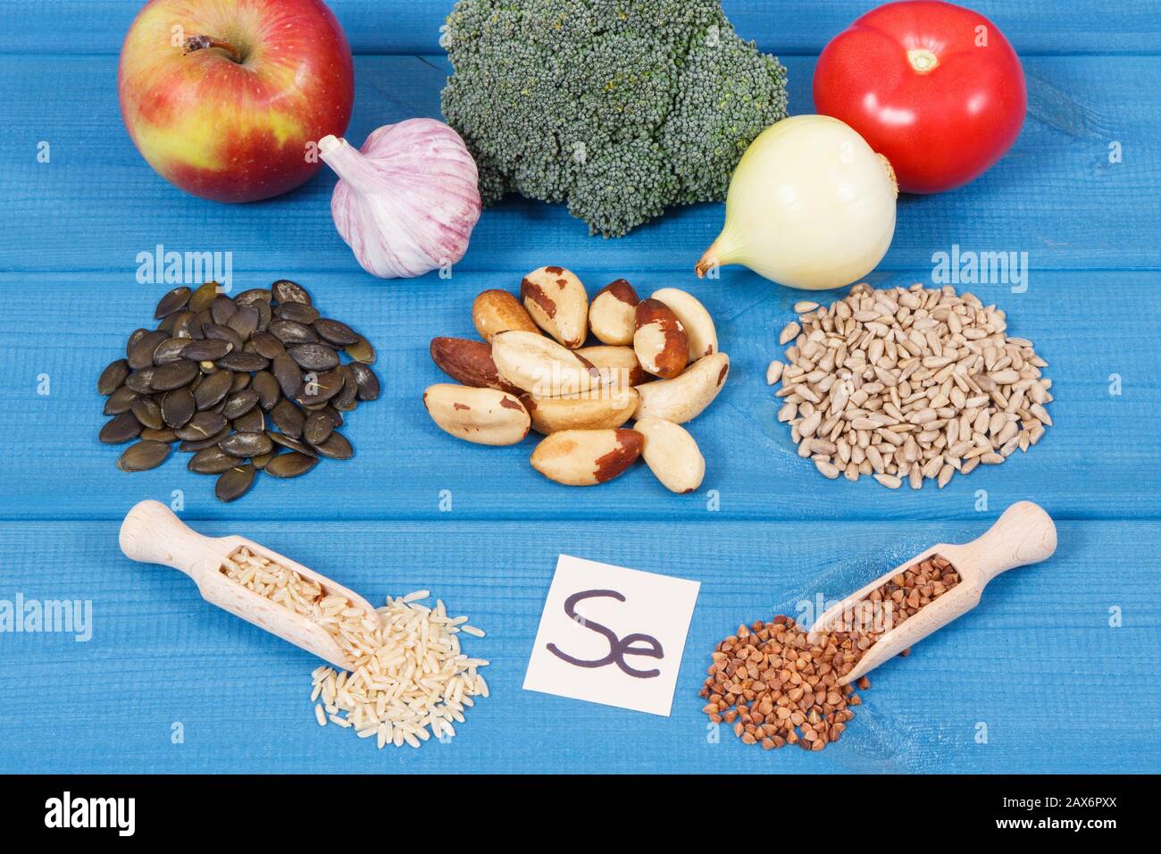 Natural ingredients or products as source selenium, vitamins, minerals ...