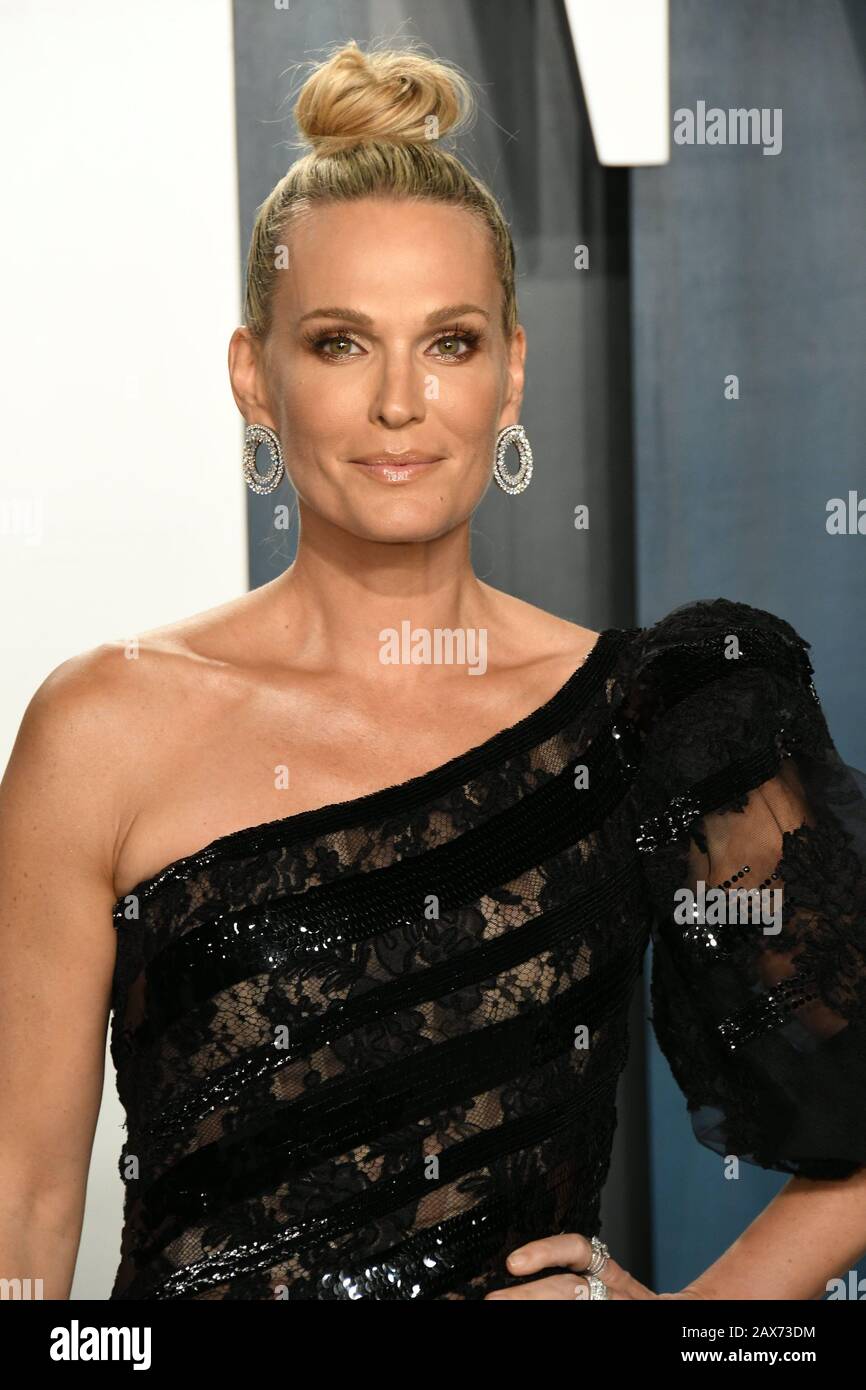 09 February 2020 - Los Angeles, California - Molly Sims. 2020 Vanity ...