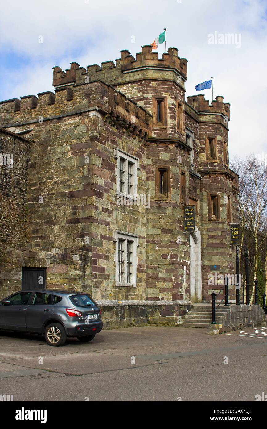 Historic victorian stone steps hi-res stock photography and images - Alamy