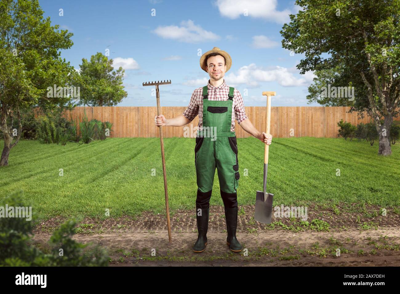 Backyard work hi-res stock photography and images - Alamy