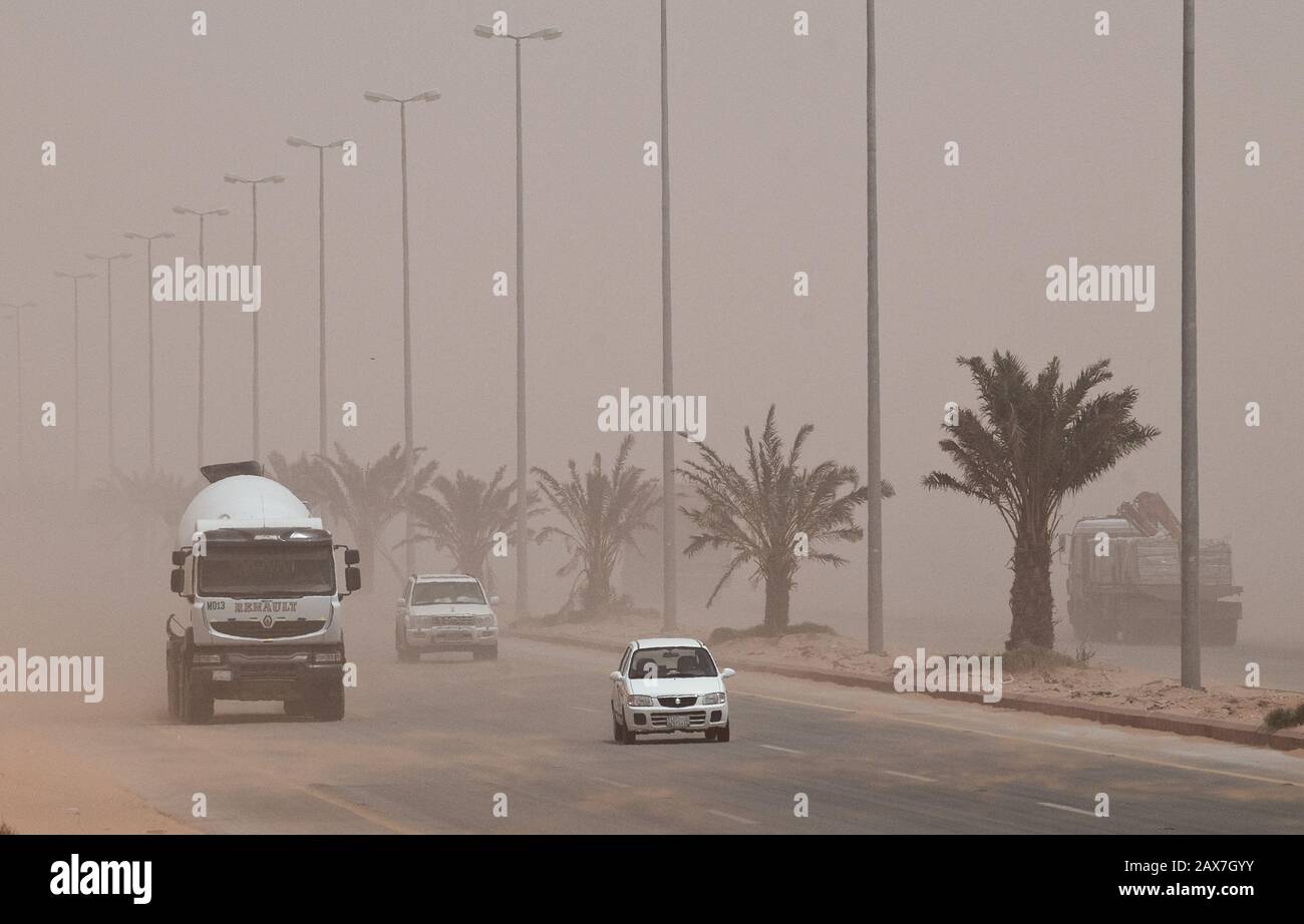 Shamal storm hi-res stock photography and images - Alamy