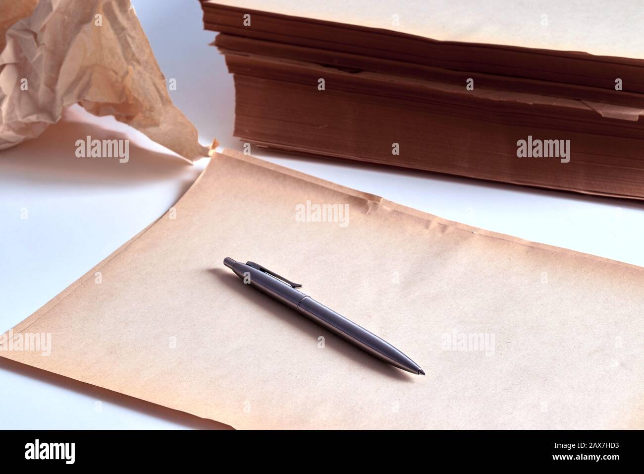 Tall stack of paper hi-res stock photography and images - Alamy