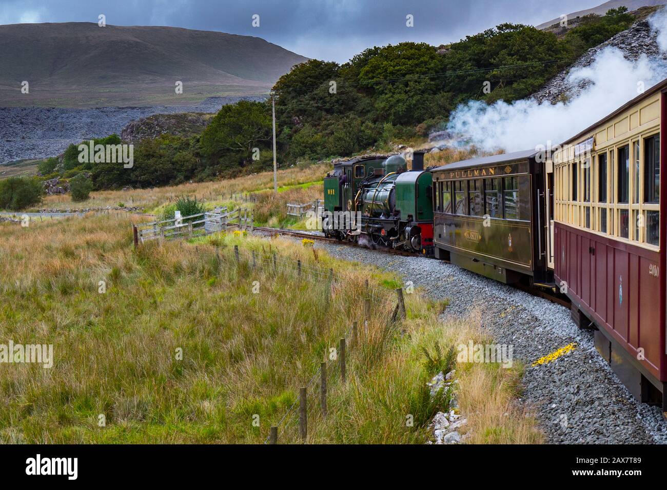 Welsh narrow gauge railway hi-res stock photography and images - Alamy