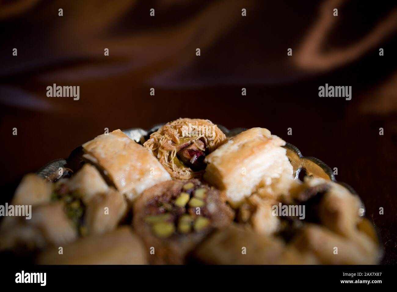 Lebanese sweets hi-res stock photography and images - Alamy