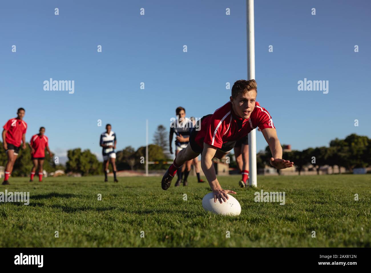 Rugby player scoring try hi-res stock photography and images - Alamy