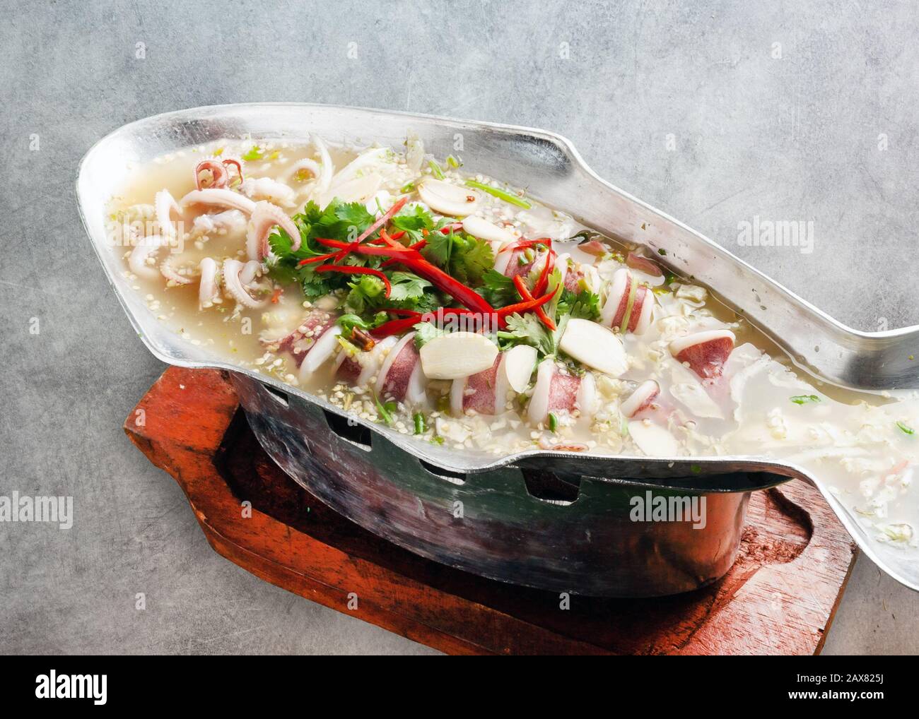 Lemon Steamed Squid, Steamed Whole Squid, Seafood Thai Recipes Stock ...