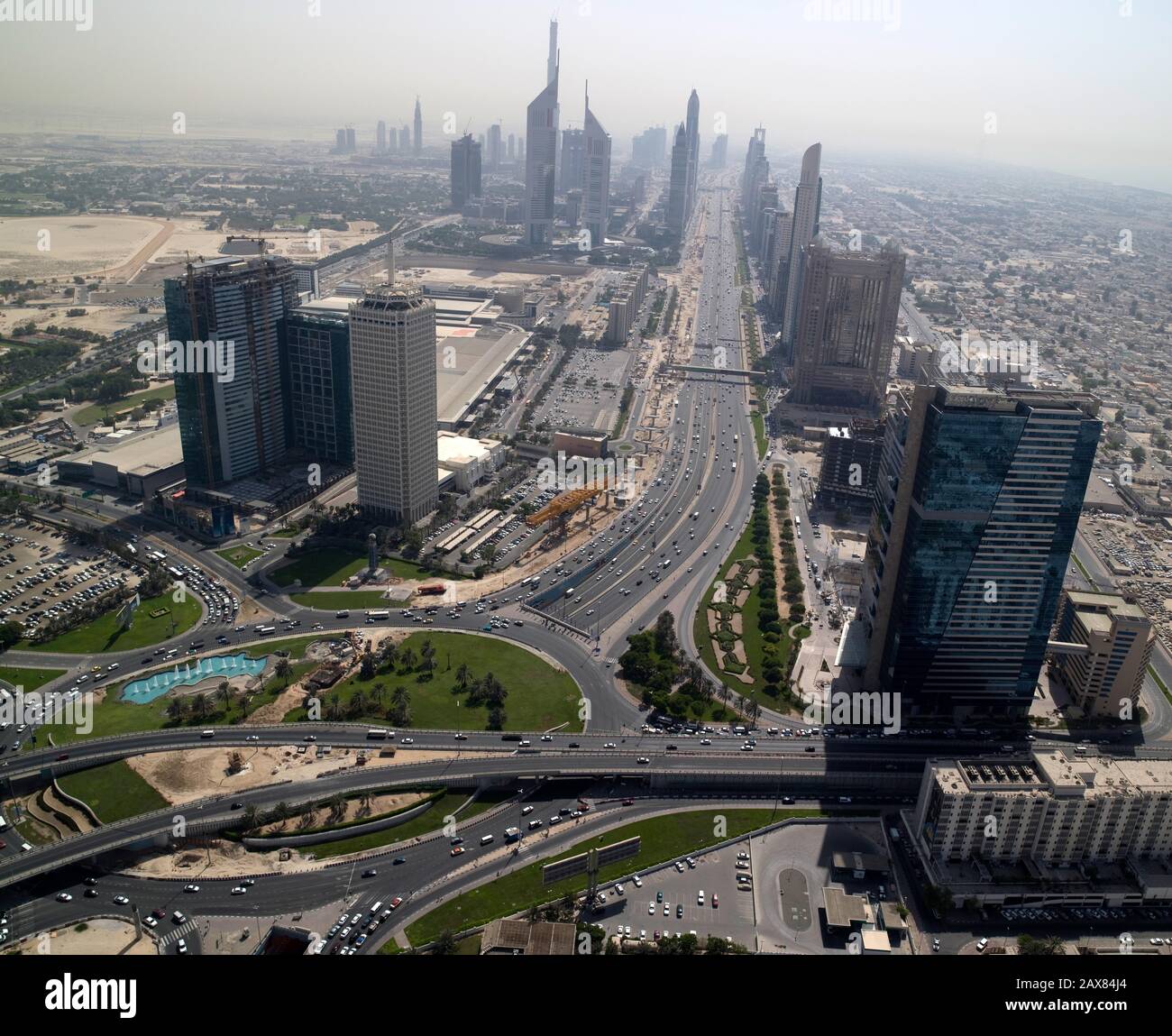 Sheikh zayed road dubai trade centre hi-res stock photography and ...
