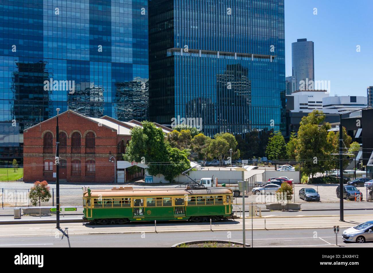 Melbourne, Australia - December 7, 2016: Historic City circle route 35 ...