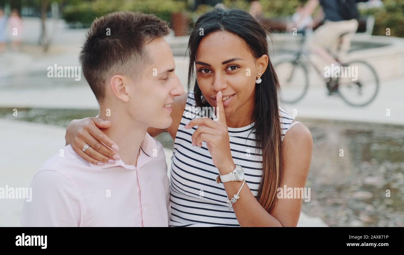 Romantic black woman whispering hi-res stock photography and images - Alamy