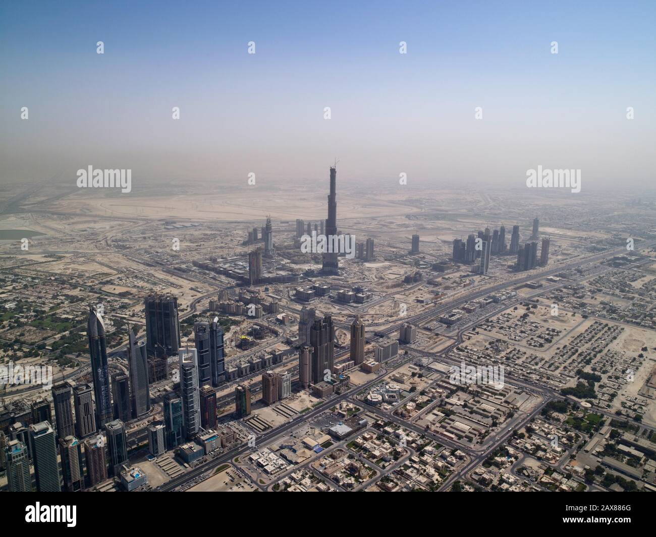 Aerial view of Sheikh Zayed Road, Dubai, UAE Stock Photo - Alamy