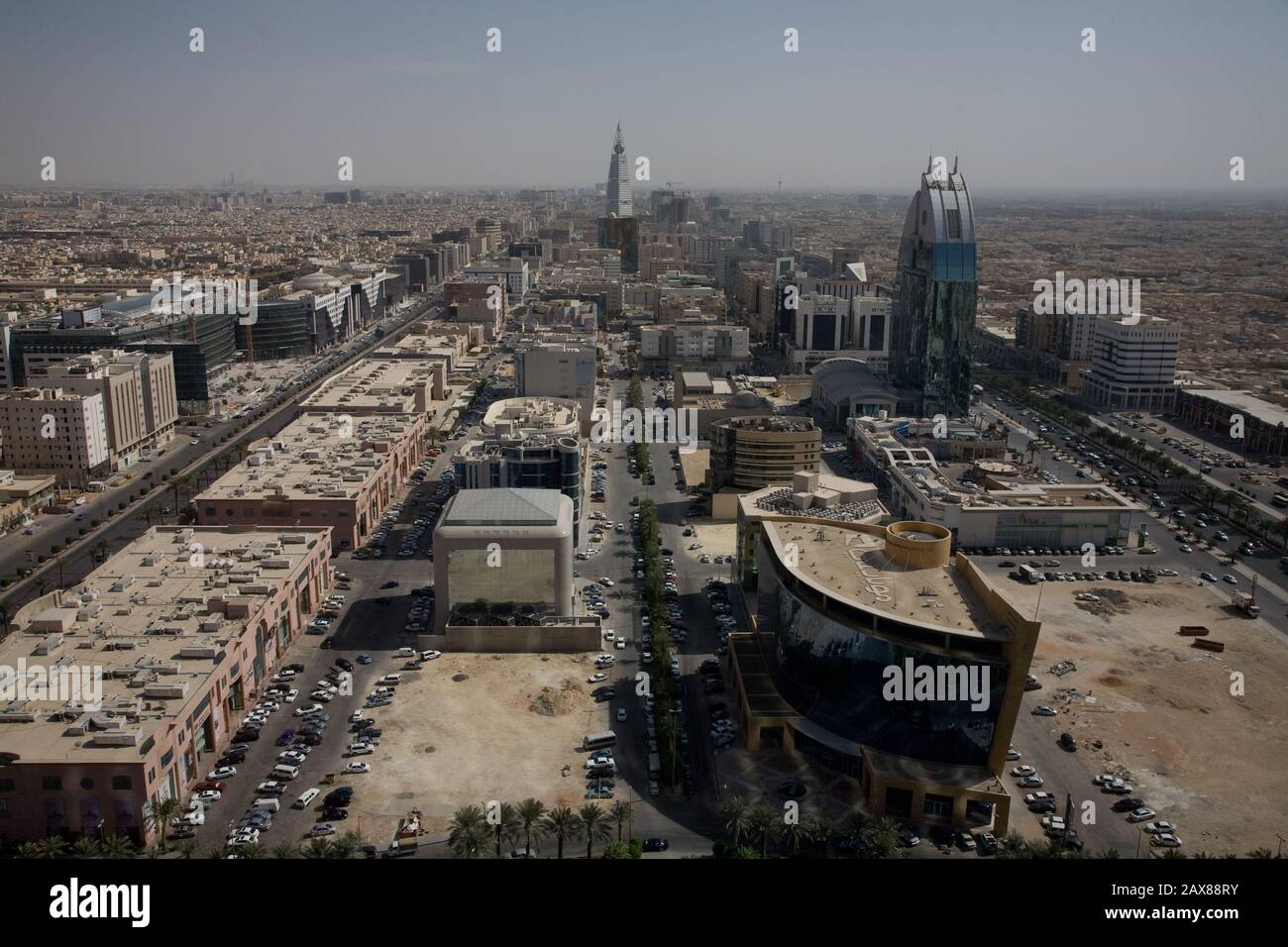 Aerial view riyadh buildings hi-res stock photography and images - Alamy