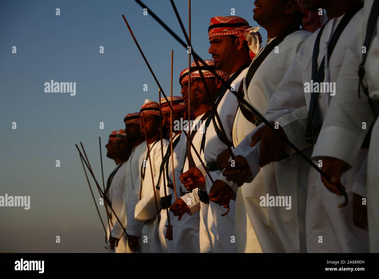 Uae heritage dance hi-res stock photography and images - Alamy