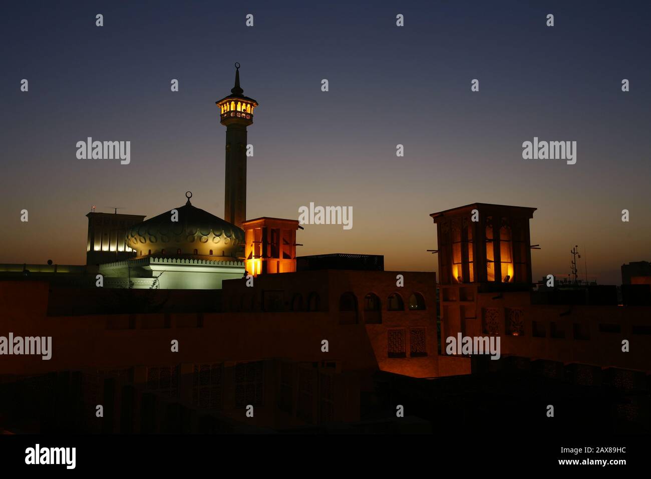 View of a mosque in the bastakiya area, Dubai Stock Photo - Alamy