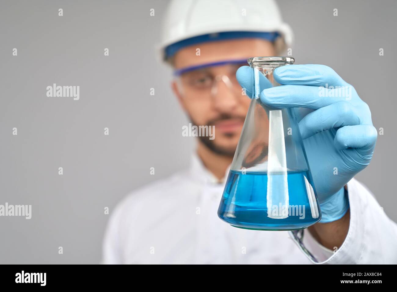 Chemist helmet chemical laboratory hi-res stock photography and images ...