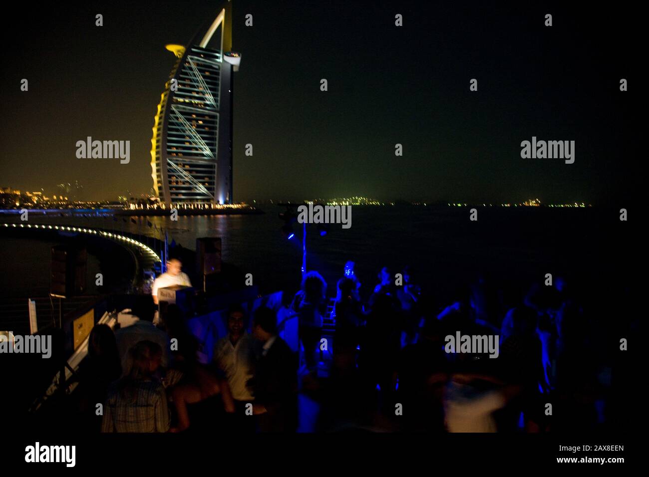 A very iconic view from 360 bar at the Jumeirah Beach Hotel, Dubai, UAE ...