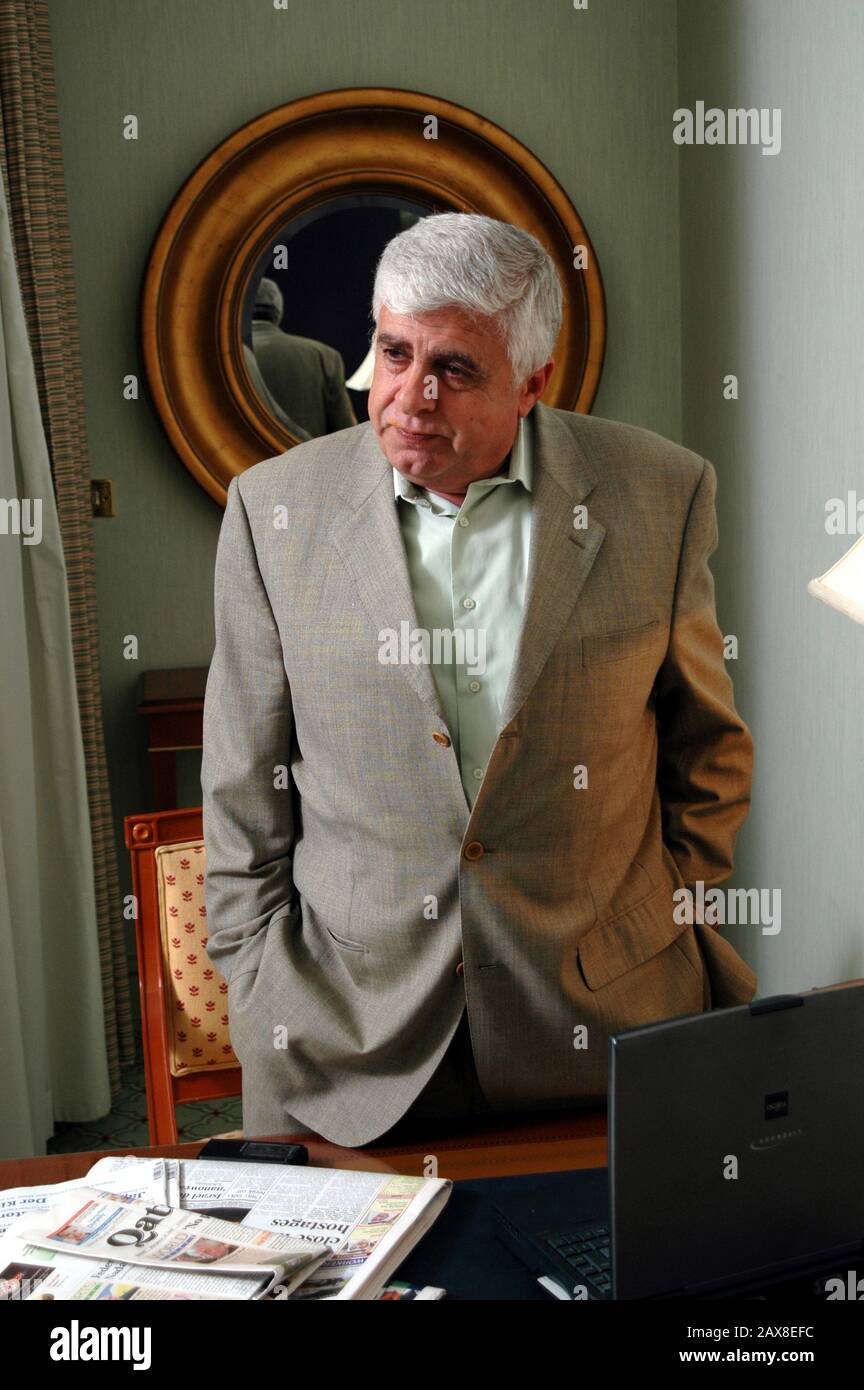 Al jazeera office hi-res stock photography and images - Alamy