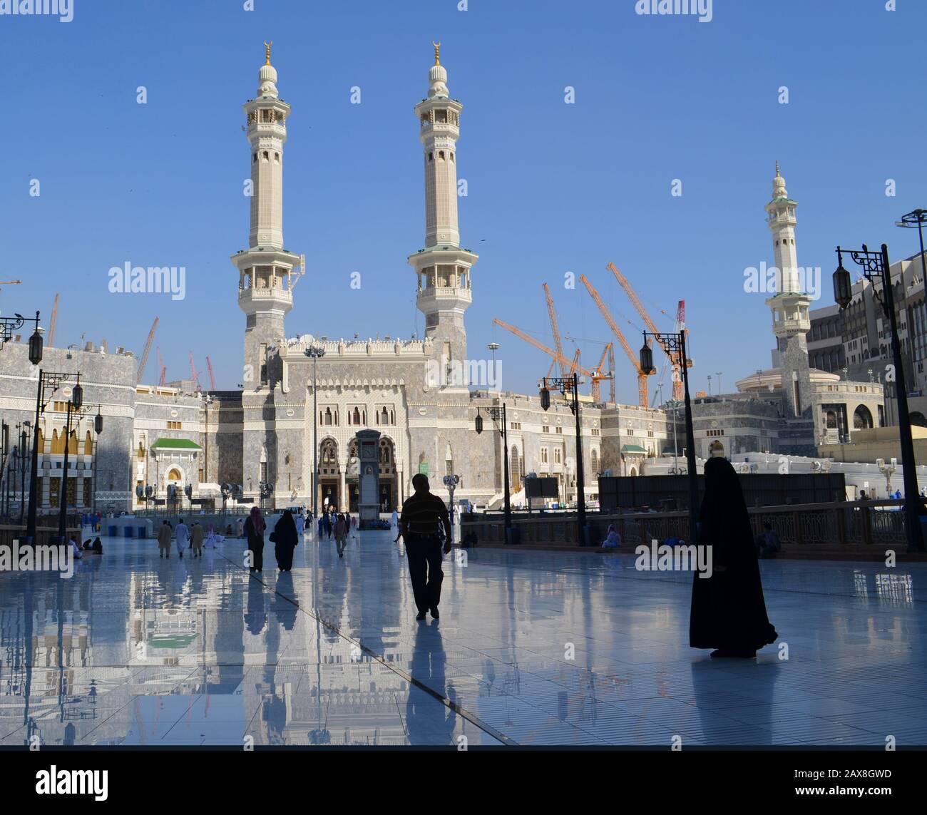 People visiting Mecca in Saudi Arabia Stock Photo - Alamy