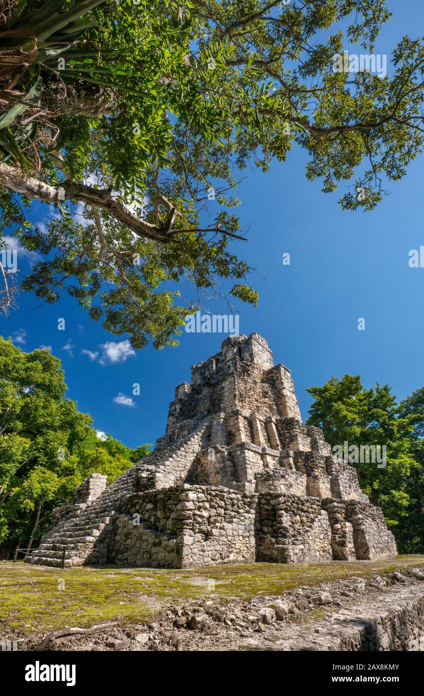 Estructura 8I-13 (El Castillo) at Chunyaxche (Muyil) Maya ruins ...