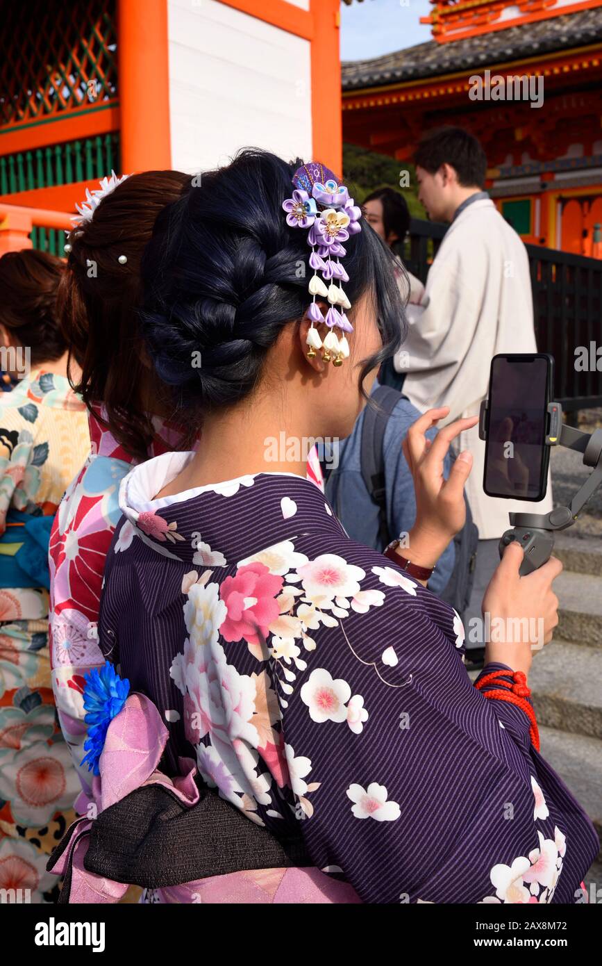 Kimono photos hi-res stock photography and images - Alamy