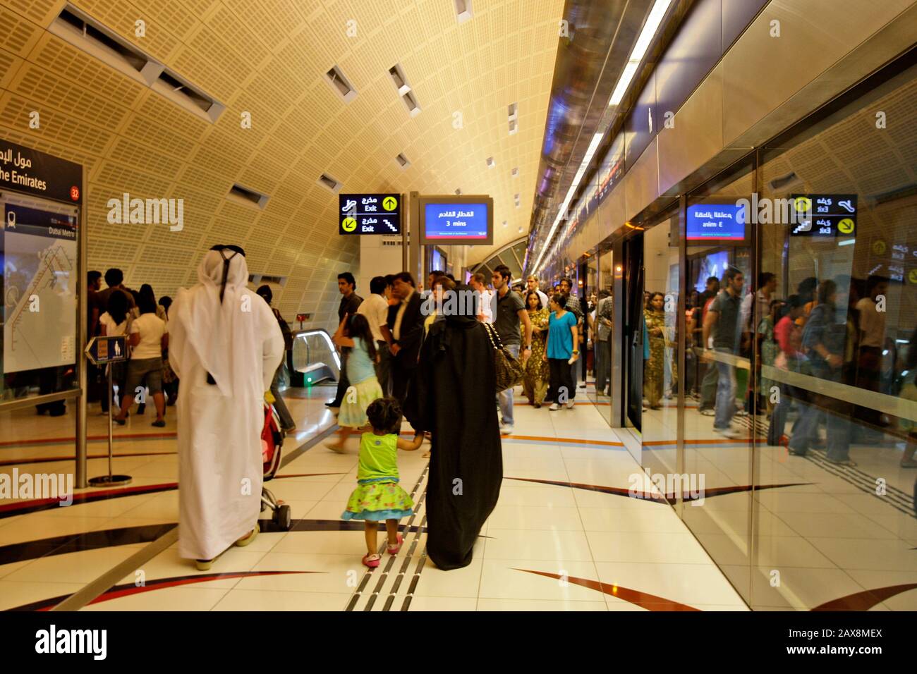 Dubai metro crowd hi-res stock photography and images - Alamy
