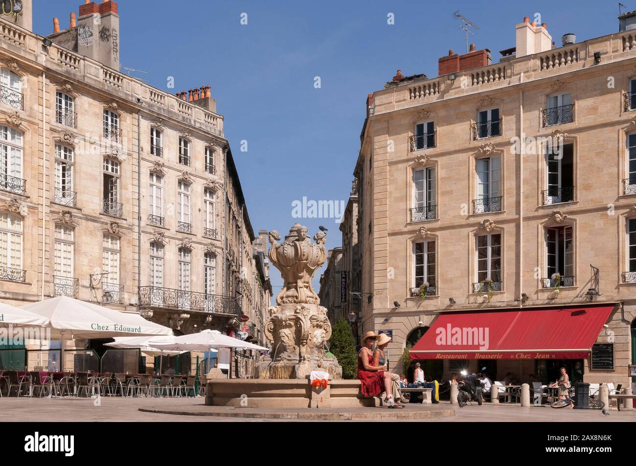 Place du parlement hi-res stock photography and images - Alamy
