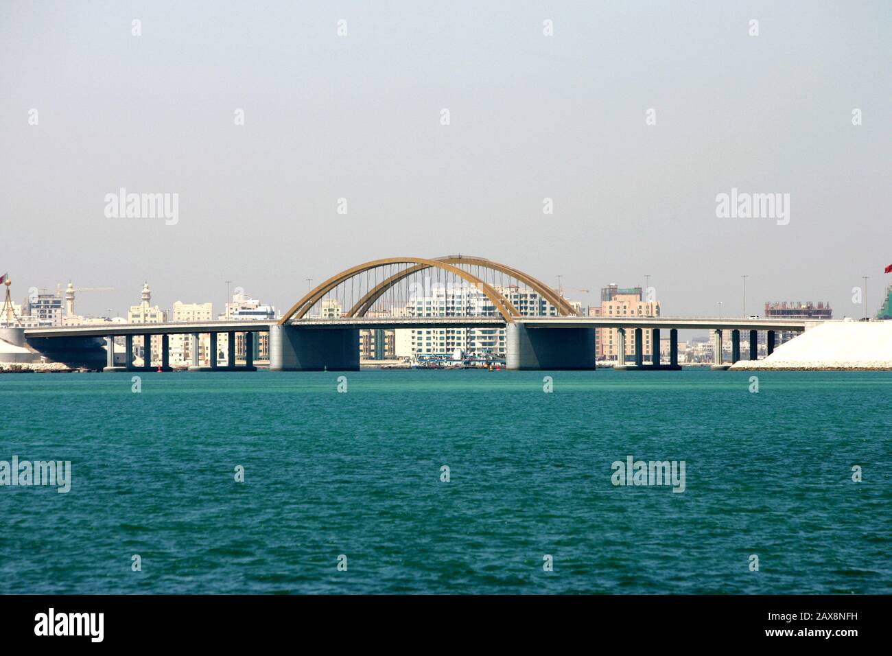 Bahrain green building hi-res stock photography and images - Alamy