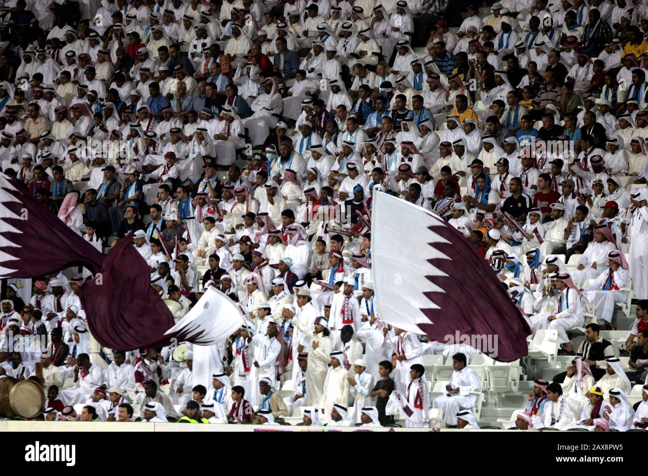 Qatar football crowd hi-res stock photography and images - Alamy