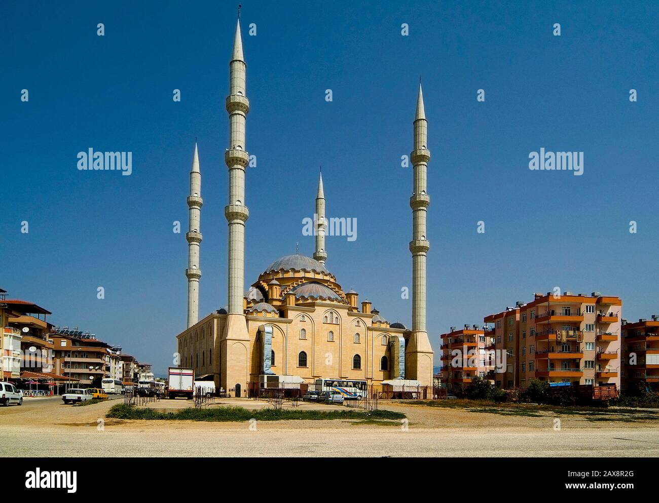 Big Mosque High Resolution Stock Photography and Images - Alamy