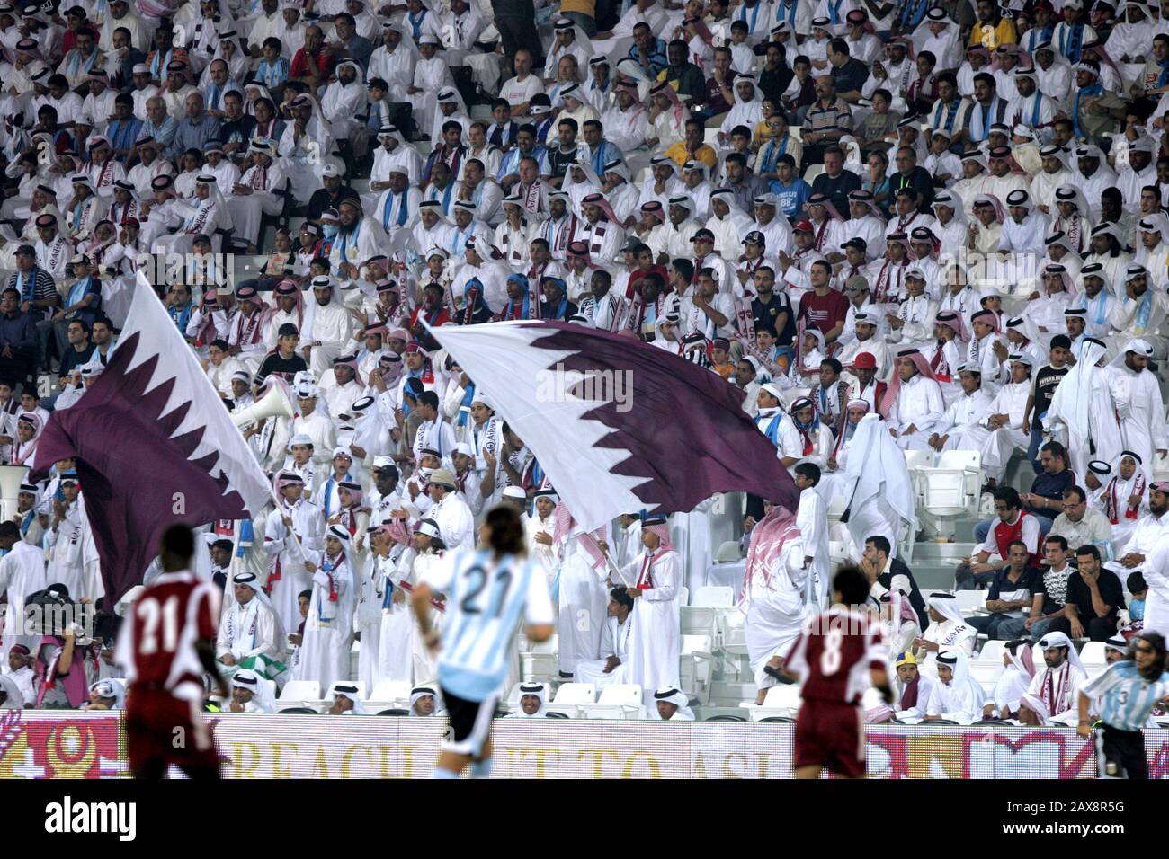 Middle eastern football fans hi-res stock photography and images - Alamy