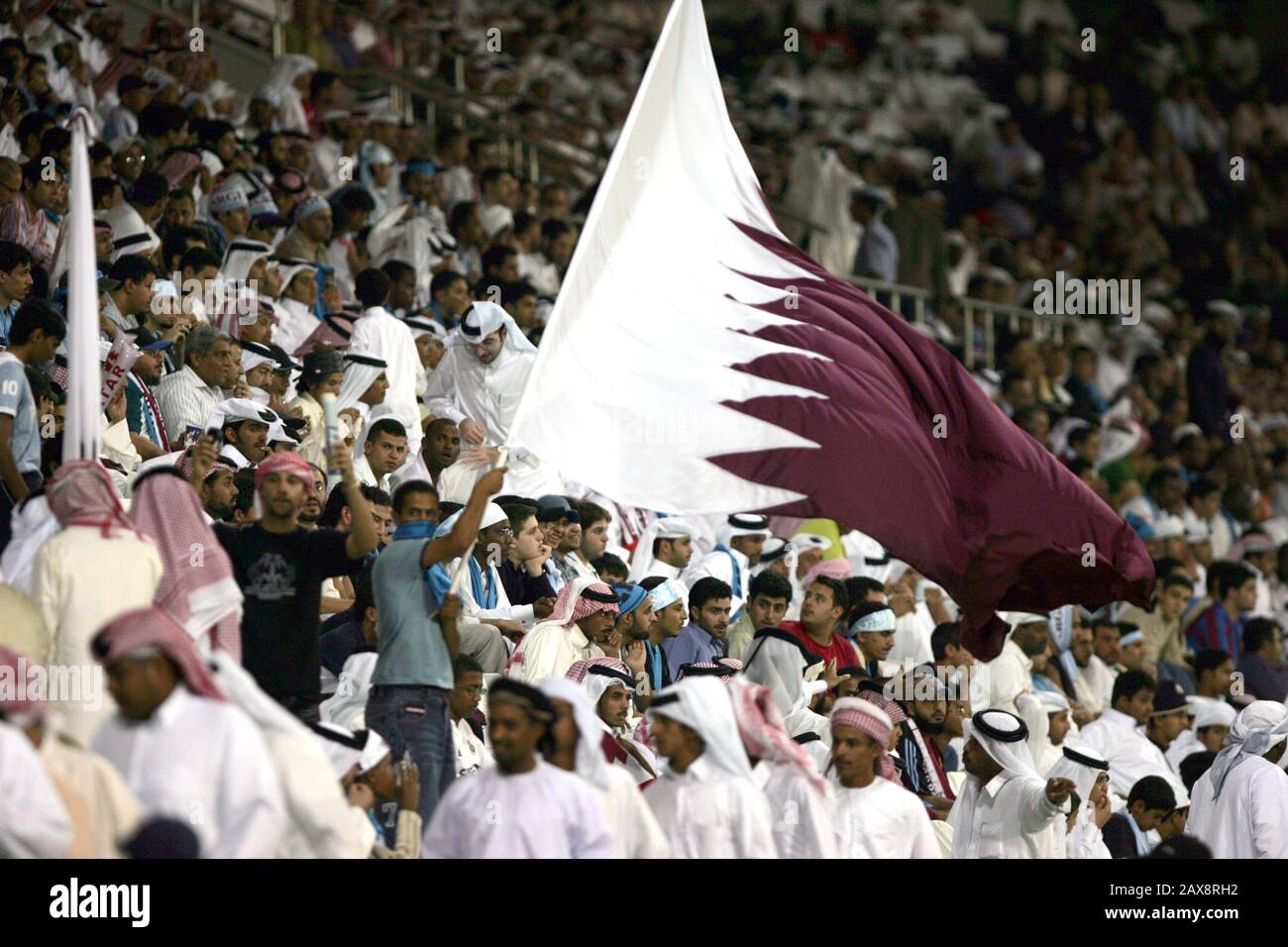 Middle eastern football fans hi-res stock photography and images - Alamy