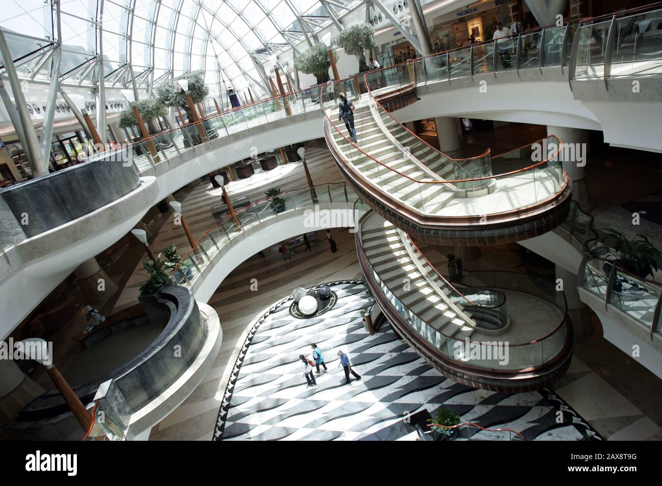Burjuman mall dubai hi-res stock photography and images - Alamy