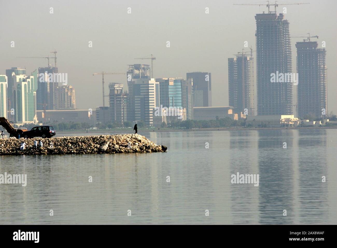 Construction doha hi-res stock photography and images - Alamy
