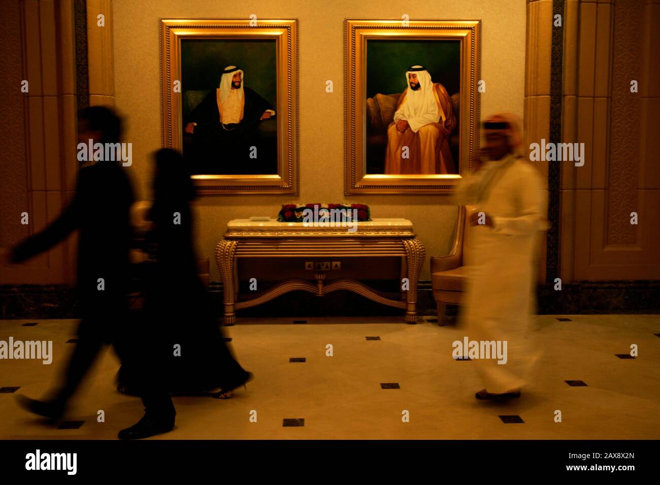 Sheikh zayed portrait emirates palace hi-res stock photography and ...