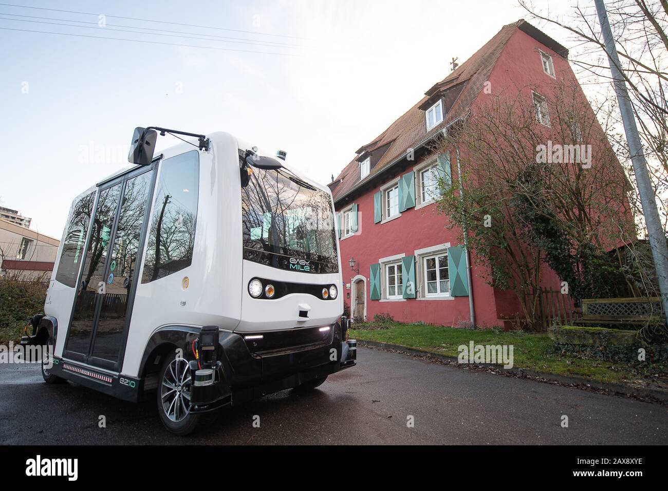 Autonomous shuttle bus hi-res stock photography and images - Alamy