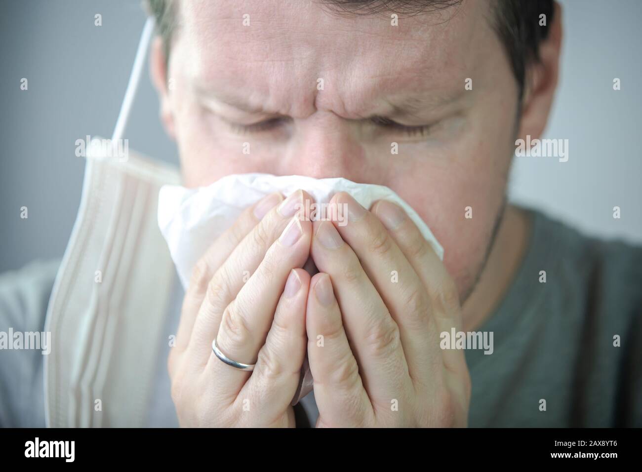 Reduce viral transmission hi-res stock photography and images - Alamy