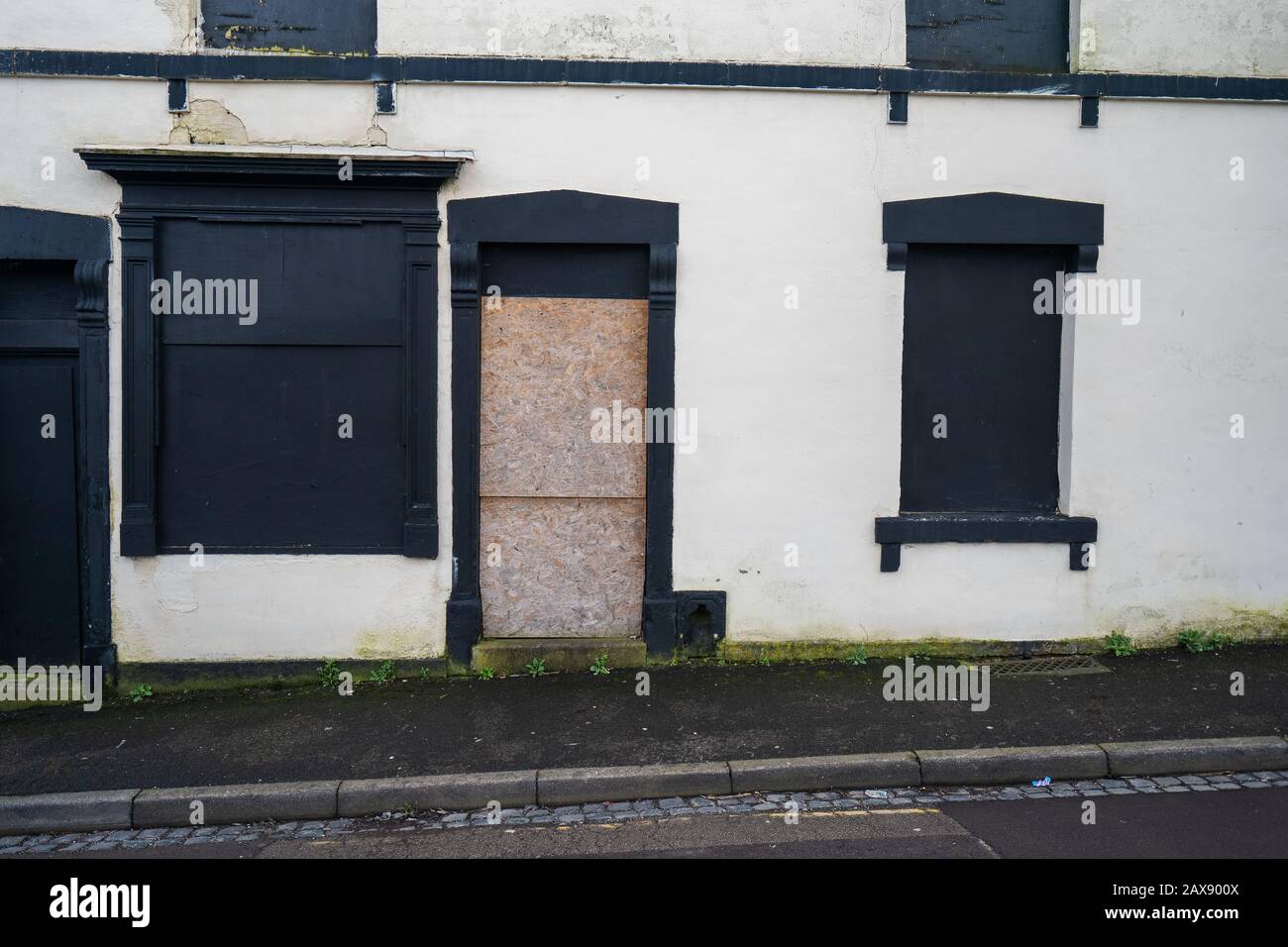 An old Public house closed down business, shops and independently run ...