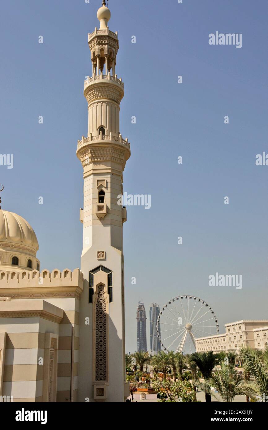 Fares wheel hi-res stock photography and images - Alamy