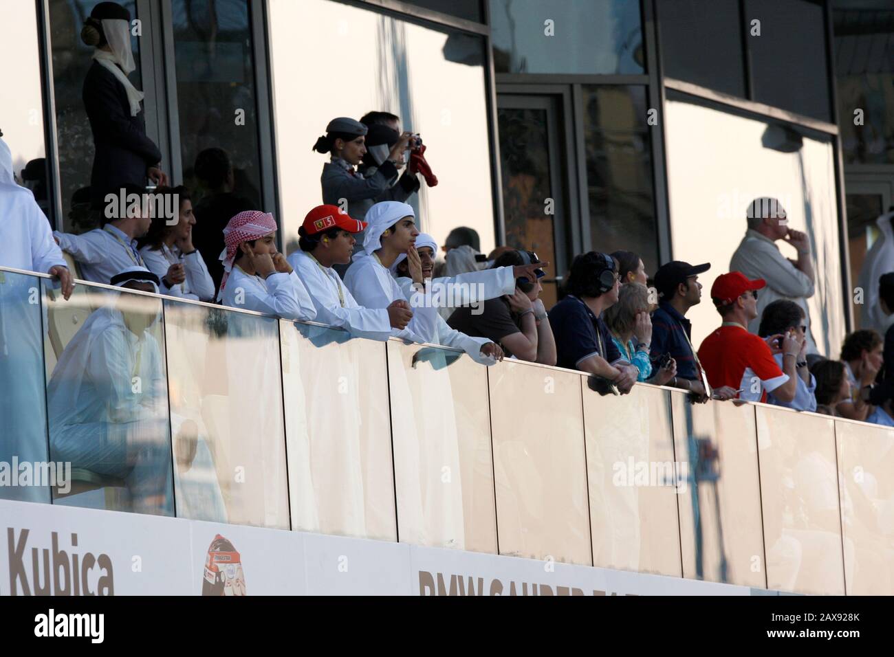 F1 crowd hi-res stock photography and images - Alamy