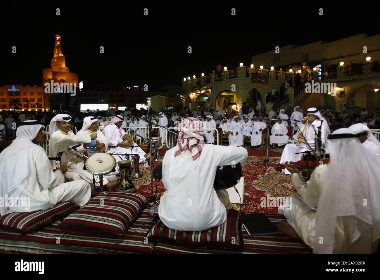 Arab musical instruments hi-res stock photography and images - Alamy