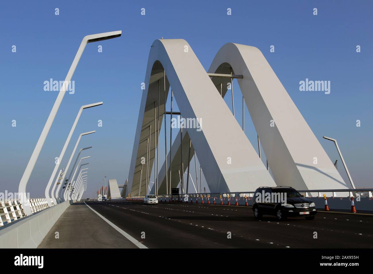 Sheikh zayed bridge hi-res stock photography and images - Alamy