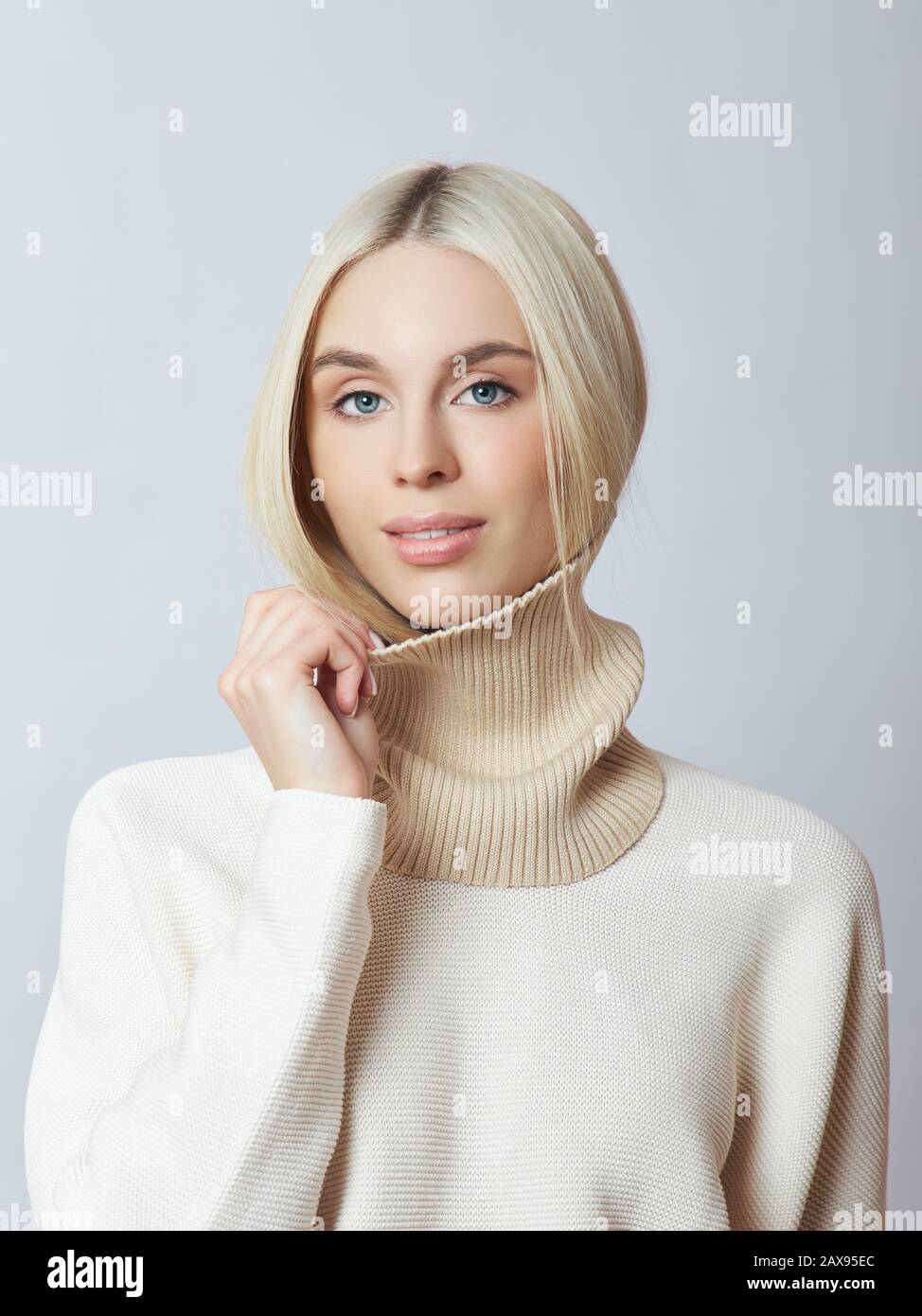 Hands around neck fashion hi-res stock photography and images - Alamy