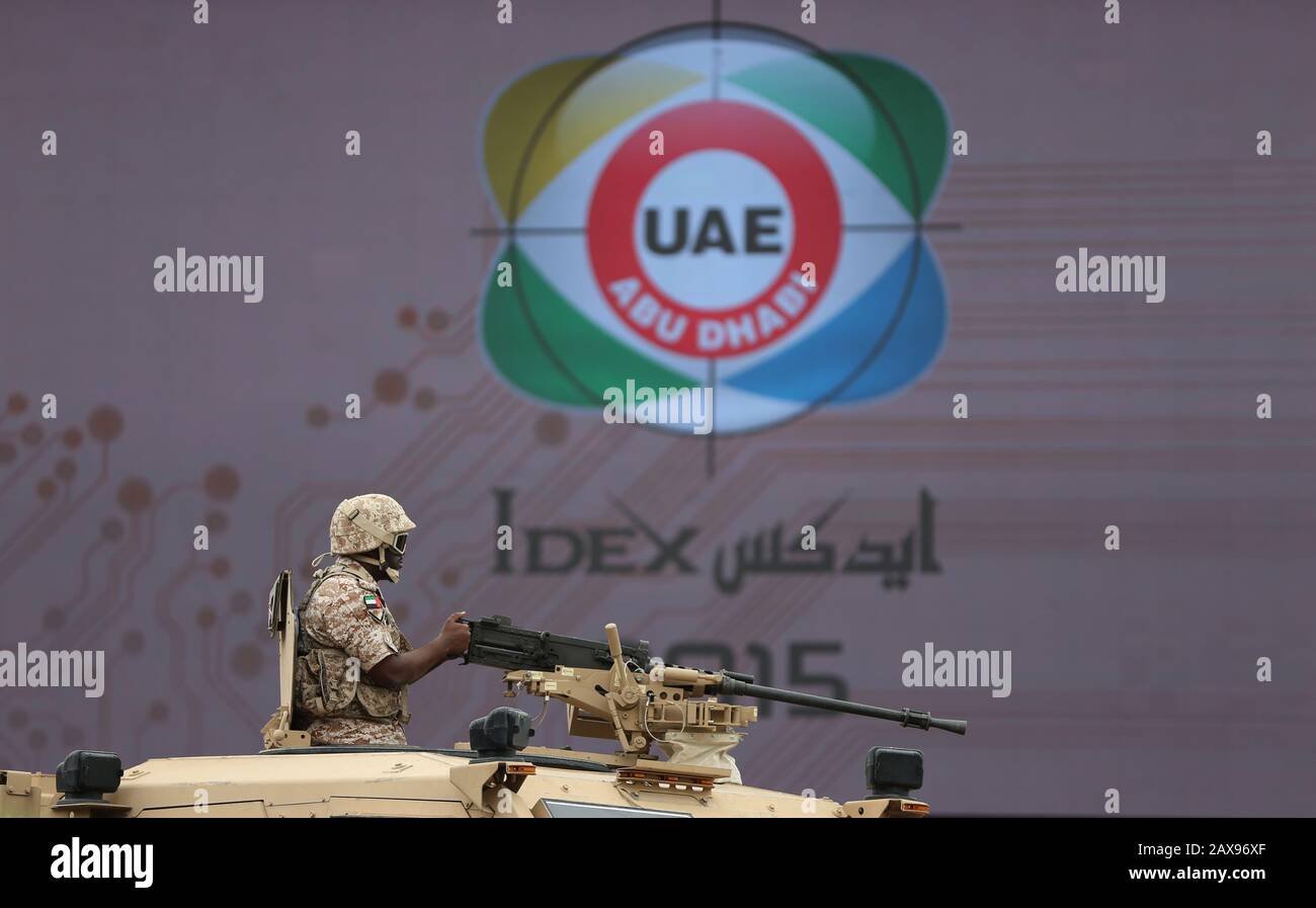 Emirati military personnels demonstrates at the IDEX, International ...
