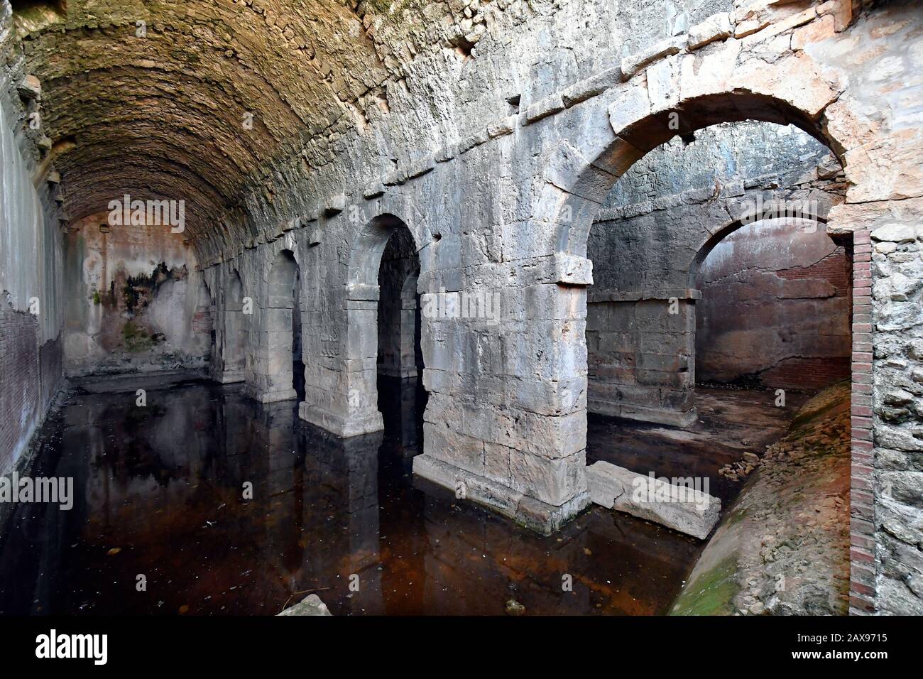Greece, ancient Roman cistern at archaeological site of Minoan ruins of ...