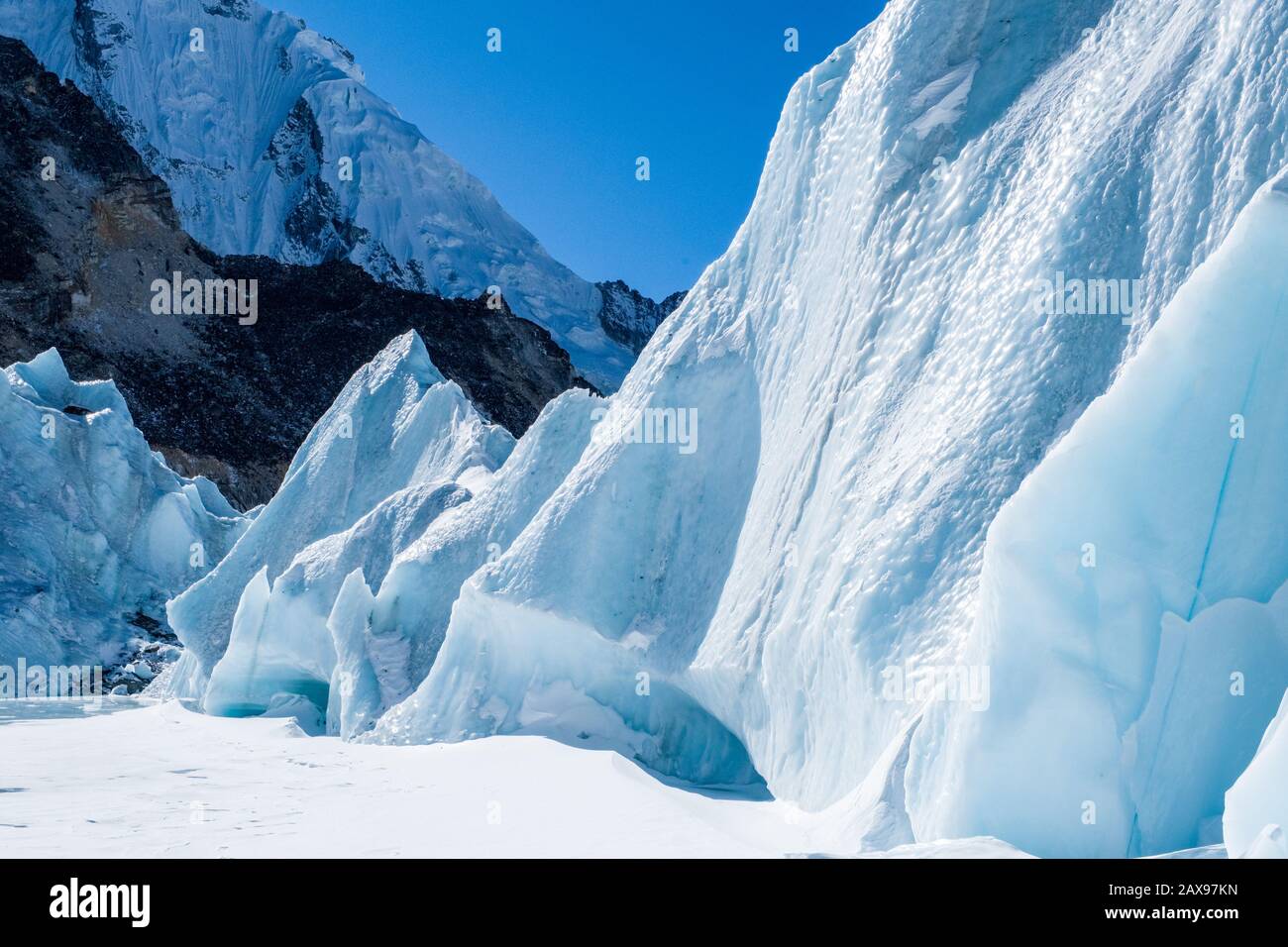 Seracs, ice towers, on the Khumbu Glacier, Nepal Himalayas Stock Photo ...