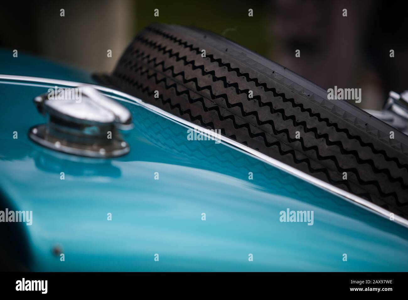 Close up shot of a vintage classic car spare wheel Stock Photo - Alamy