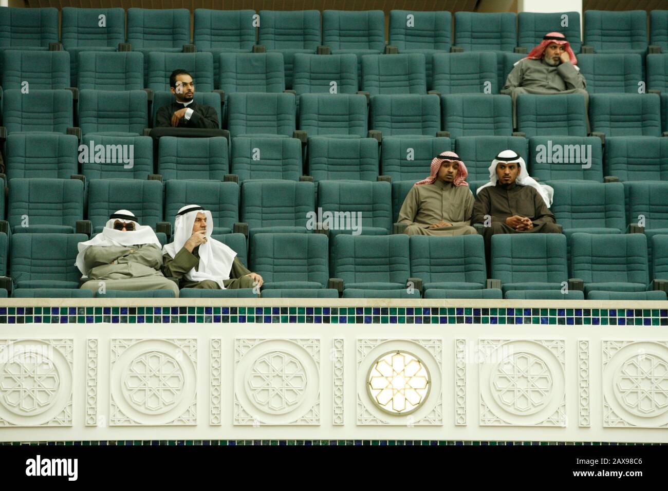 Gutra hi-res stock photography and images - Alamy