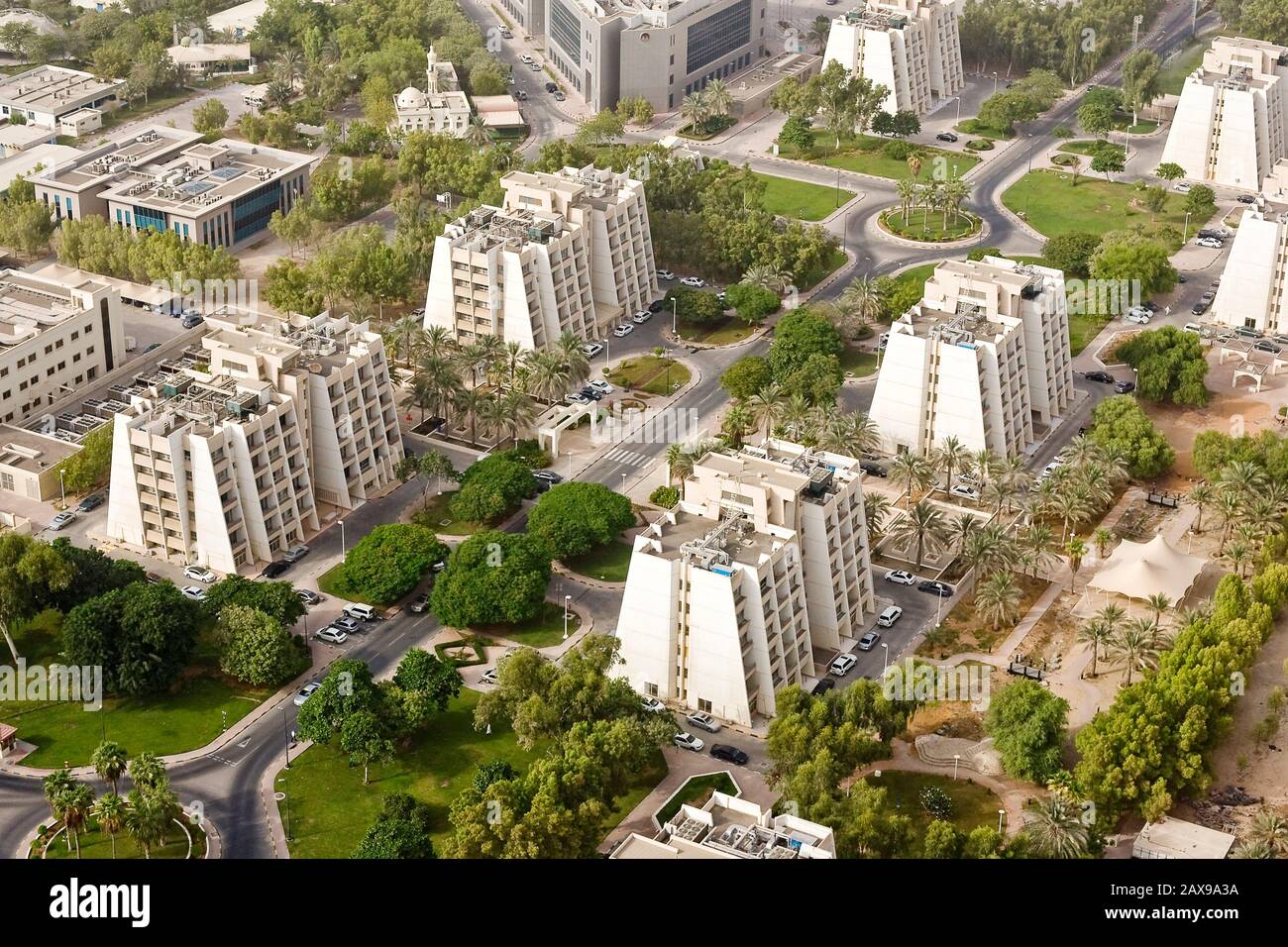 Buildings community hi-res stock photography and images - Alamy