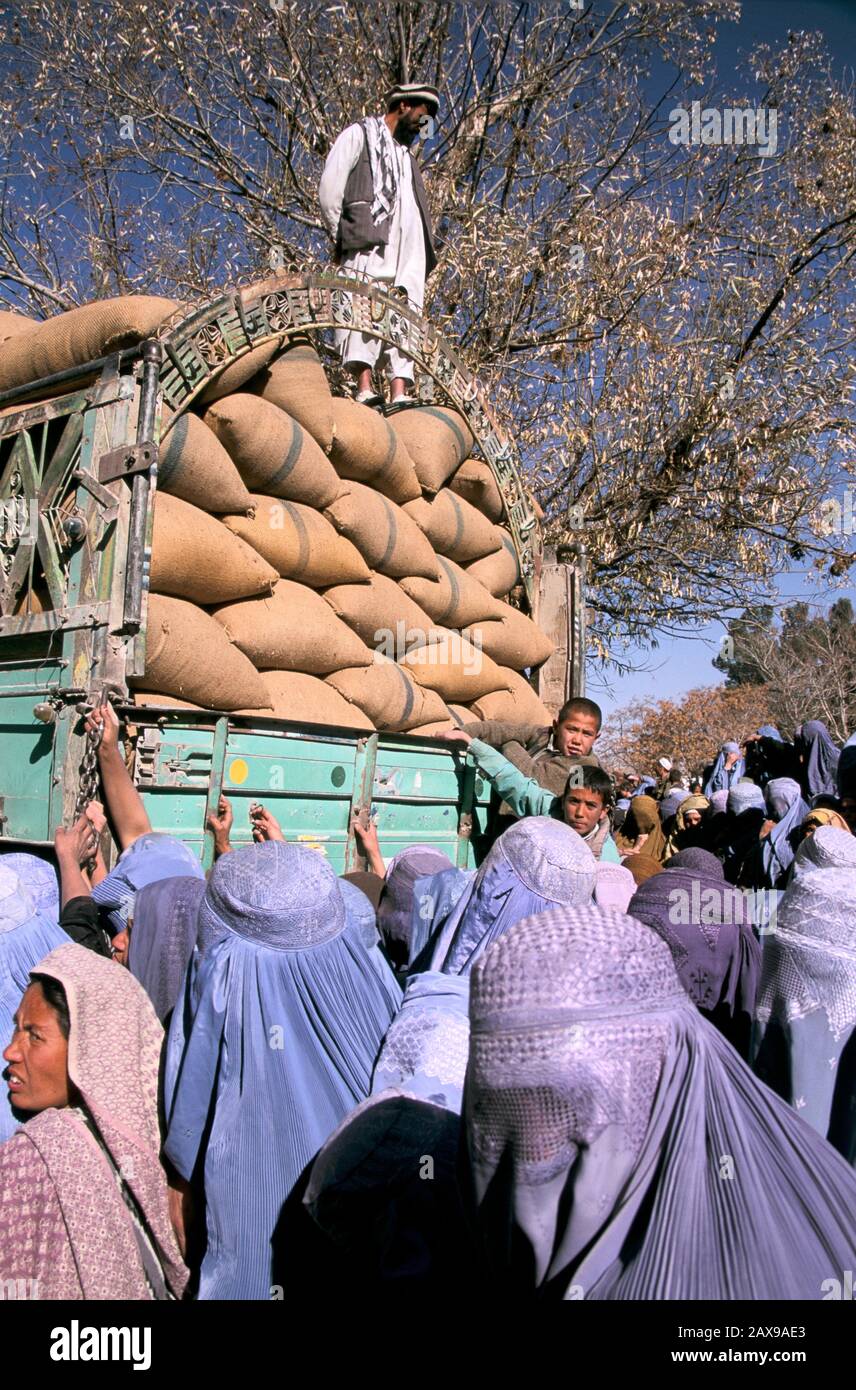 Burqa afghanistan blue hi-res stock photography and images - Alamy